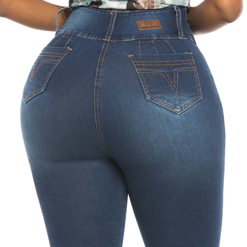 Classic Skinny Curvy BBL Blue Jeans for women - J8742C – Equilibrum